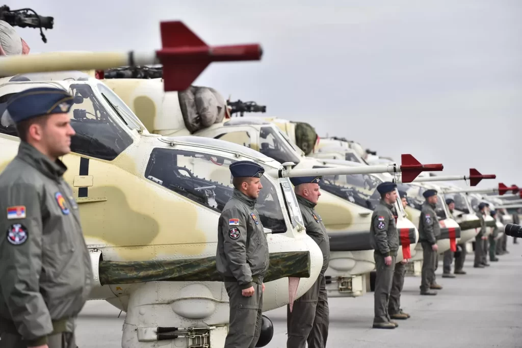 Ekskluzivni snimci: „Leteći tenkovi“ stigli u Srbiju /video – Otvoreno